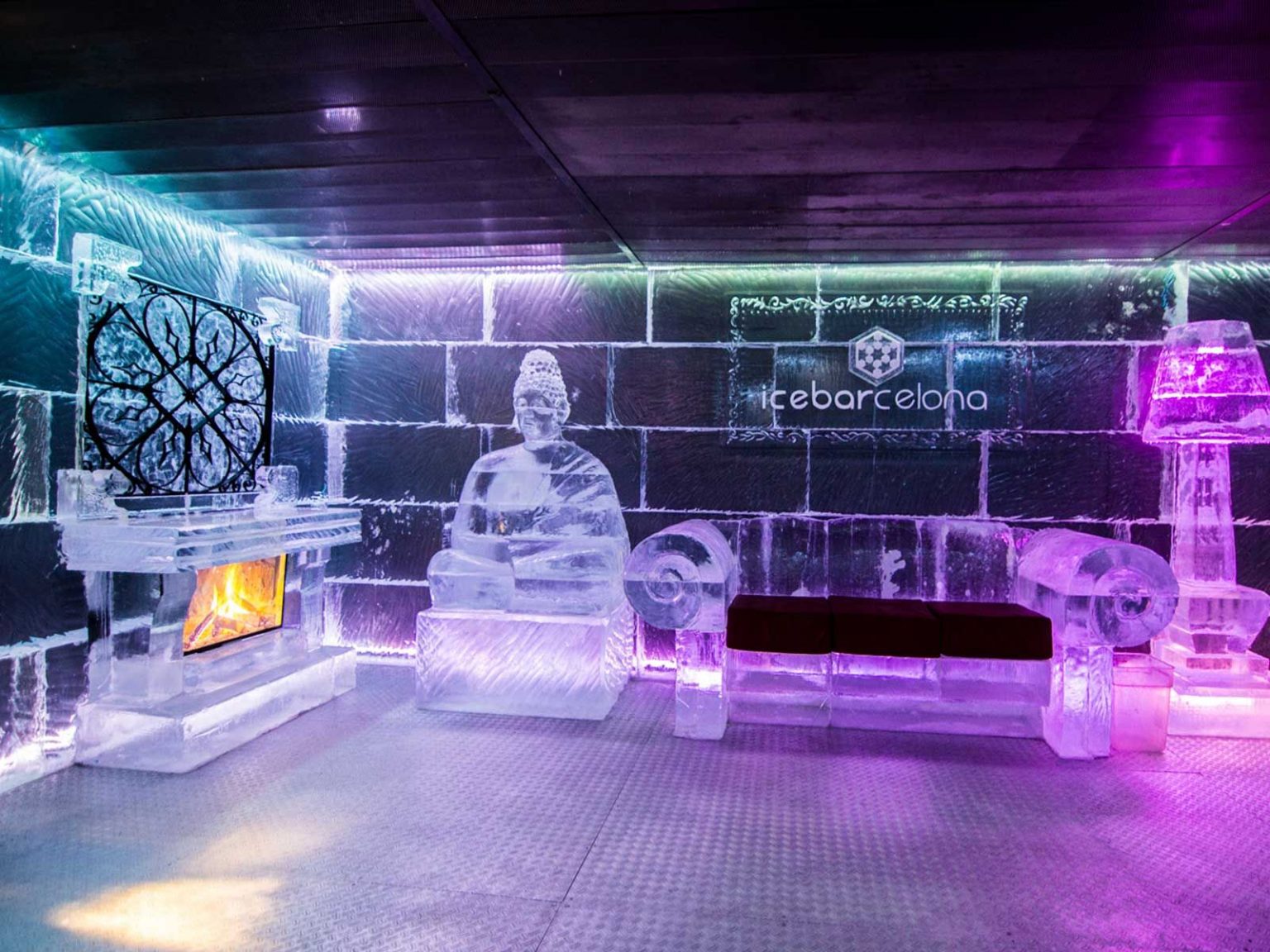 best-original-unique-themed-bars-in-barcelona-2024-nightlife-guide